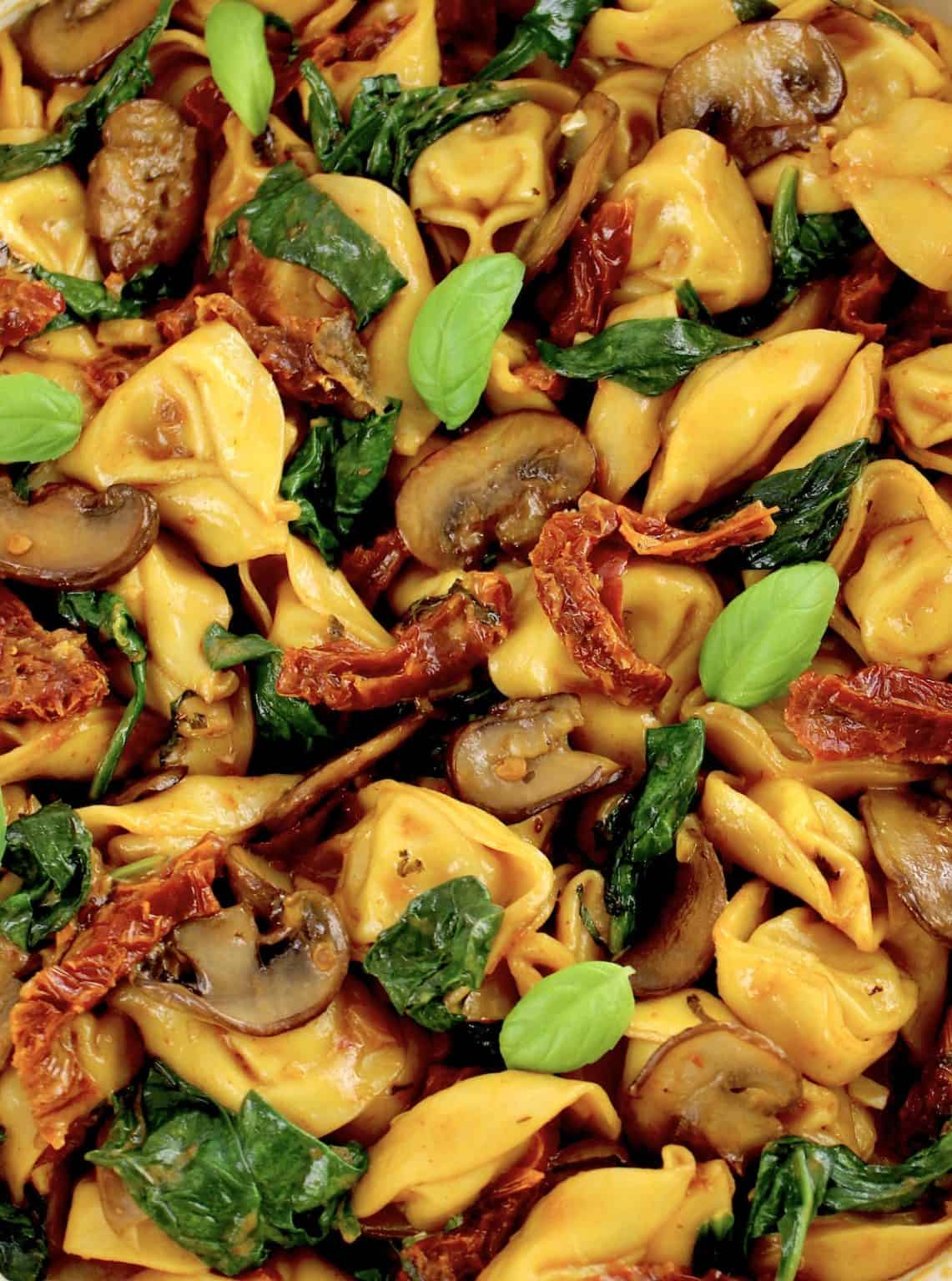 Creamy Tuscan Tortellini – Nutritious Deliciousness